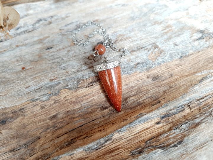 Punane kuldkivi pendel Koidukuma Maagiamaailm